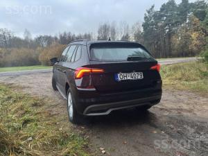 Black Skoda KAMIQ 2021 in Ventspils, with an engine capacity of 1.00 L and mileage of 210 thousand km for 13250 €, photo 6 on AUTOMOTO.COM.LV