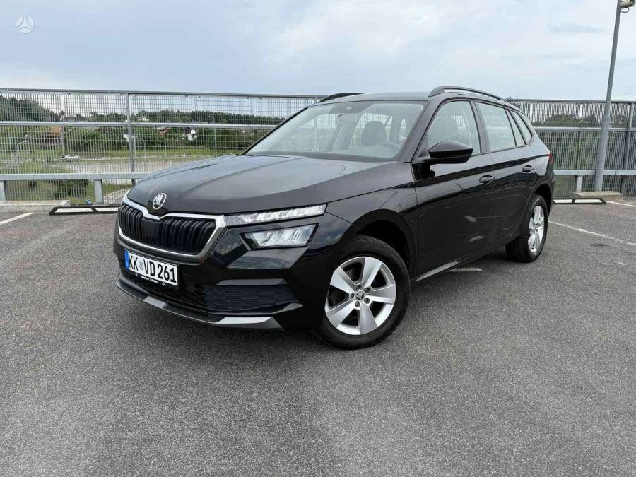 Black Skoda KAMIQ 2021 in Vilnius, with an engine capacity of 1.00 L and mileage of 220 thousand km for 11650 €, photo 1 on AUTOMOTO.COM.LV