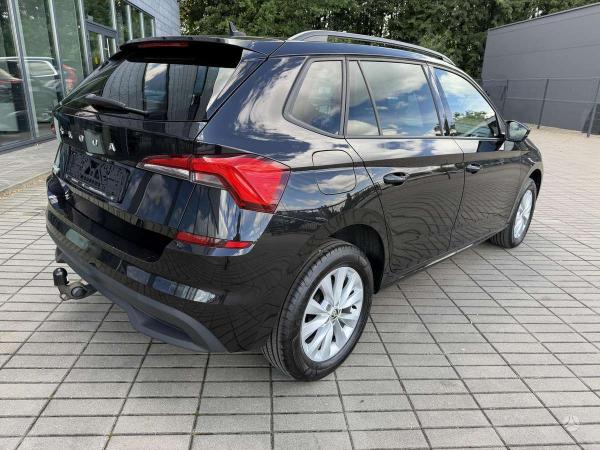 Black Skoda KAMIQ 2021 in Kaunas, with an engine capacity of 1.00 L and mileage of 185 thousand km for 12900 €, photo 3 on AUTOMOTO.COM.LV