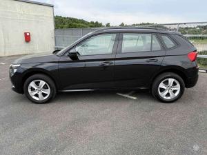 Black Skoda KAMIQ 2021 in Vilnius, with an engine capacity of 1.00 L and mileage of 227 thousand km for 9999 €, photo 3 on AUTOMOTO.COM.LV