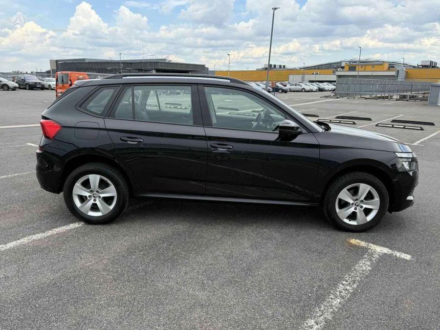 Black Skoda KAMIQ 2021 in Vilnius, with an engine capacity of 1.00 L and mileage of 227 thousand km for 9999 €, photo 7 on AUTOMOTO.COM.LV