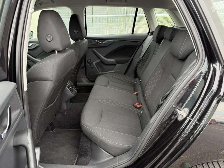 Black Skoda KAMIQ 2021 in Vilnius, with an engine capacity of 1.00 L and mileage of 227 thousand km for 9999 €, photo 20 on AUTOMOTO.COM.LV