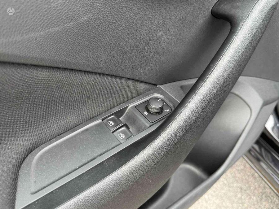 Black Skoda KAMIQ 2021 in Vilnius, with an engine capacity of 1.00 L and mileage of 227 thousand km for 9999 €, photo 21 on AUTOMOTO.COM.LV
