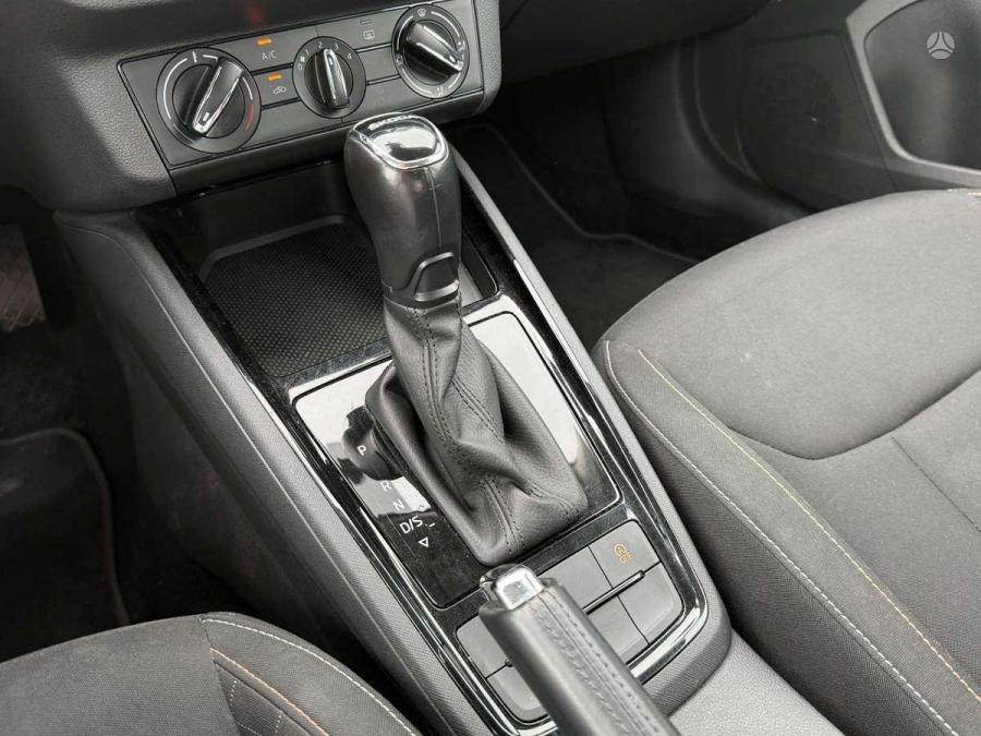 Black Skoda KAMIQ 2021 in Vilnius, with an engine capacity of 1.00 L and mileage of 227 thousand km for 9999 €, photo 23 on AUTOMOTO.COM.LV
