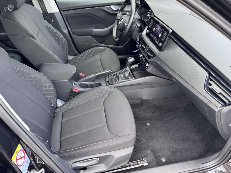 Black Skoda KAMIQ 2023 in Vilnius, with an engine capacity of 1.00 L and mileage of 69 thousand km for 16500 €, photo 7 on AUTOMOTO.COM.LV