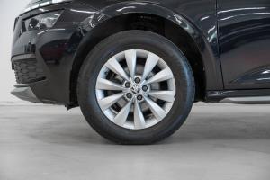Melns Skoda KAMIQ 2023 Viļņa, ar dzinēja tilpumu 1.00 L un nobraukumu 67 tūkst. km par 18900 €, foto 24 vietnē AUTOMOTO.COM.LV