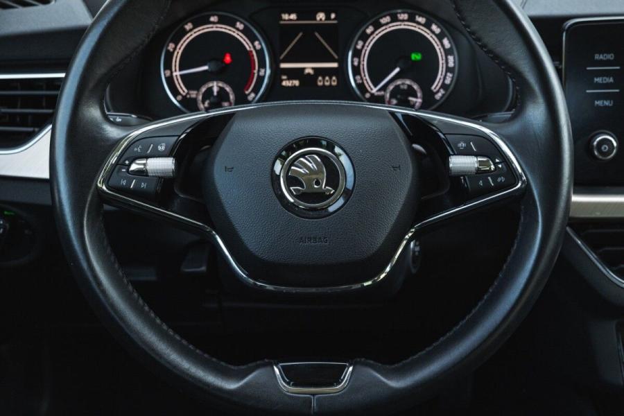 Melns Skoda KAMIQ 2024 Ventspils, ar dzinēja tilpumu 1.00 L un nobraukumu 43 tūkst. km par 22350 €, foto 17 vietnē AUTOMOTO.COM.LV
