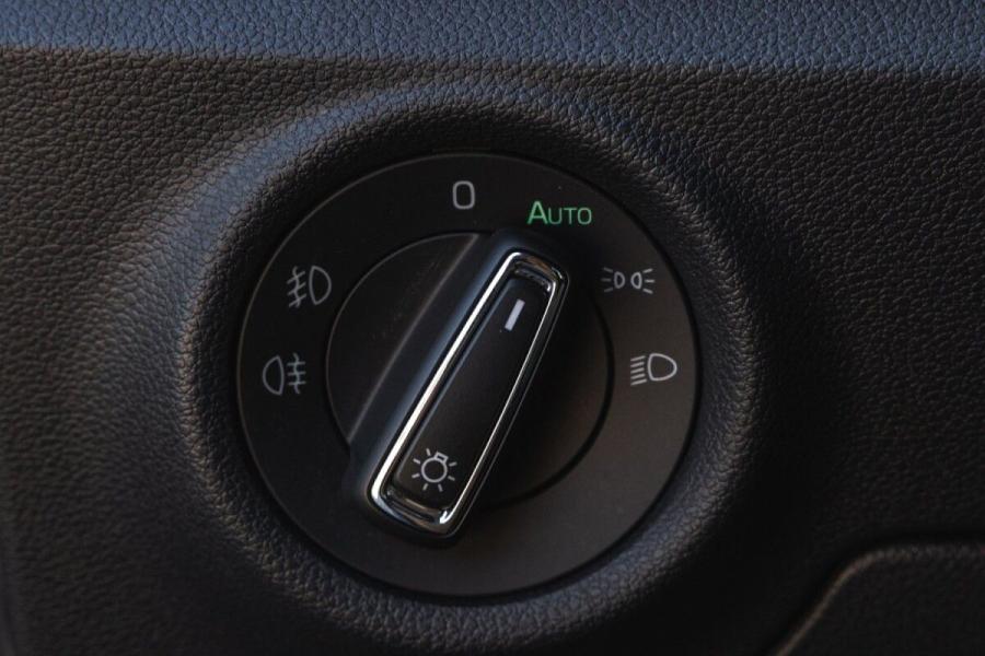 Melns Skoda KAMIQ 2024 Ventspils, ar dzinēja tilpumu 1.00 L un nobraukumu 43 tūkst. km par 22350 €, foto 22 vietnē AUTOMOTO.COM.LV