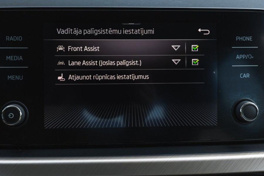 Melns Skoda KAMIQ 2024 Ventspils, ar dzinēja tilpumu 1.00 L un nobraukumu 43 tūkst. km par 22350 €, foto 27 vietnē AUTOMOTO.COM.LV