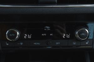 Melns Skoda KAMIQ 2024 Ventspils, ar dzinēja tilpumu 1.00 L un nobraukumu 43 tūkst. km par 22350 €, foto 29 vietnē AUTOMOTO.COM.LV