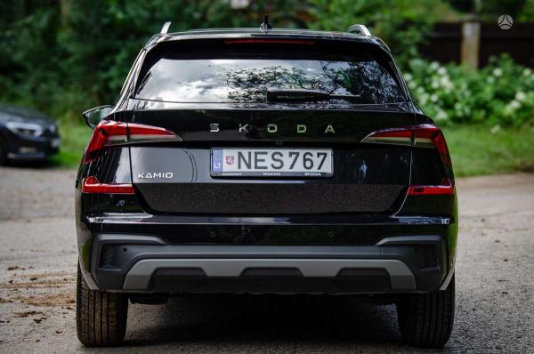 Melns Skoda KAMIQ 2024 Viļņa, ar dzinēja tilpumu 1.00 L un nobraukumu 20 tūkst. km par 19850 €, foto 3 vietnē AUTOMOTO.COM.LV