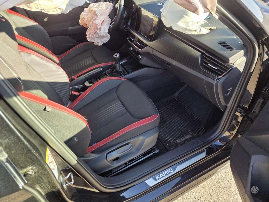 Melns Skoda KAMIQ 2024 Šauļi, ar dzinēja tilpumu 1.00 L un nobraukumu 22 tūkst. km par 6900 €, foto 10 vietnē AUTOMOTO.COM.LV