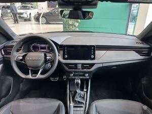 Black Skoda KAMIQ 2026 in Vilnius, with an engine capacity of 1.00 L and mileage of 0 thousand km for 27640 €, photo 12 on AUTOMOTO.COM.LV