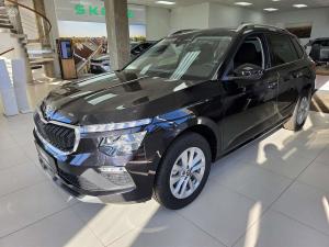 Melns Skoda KAMIQ 2026 Šauļi, ar dzinēja tilpumu 1.00 L un nobraukumu 0 tūkst. km par 24620 €, foto  vietnē AUTOMOTO.COM.LV