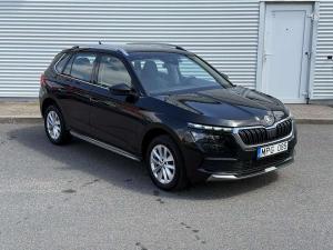 Black Skoda KAMIQ 2023 in Vilnius, with an engine capacity of 1.00 L and mileage of 82 thousand km for 17545 €, photo 4 on AUTOMOTO.COM.LV