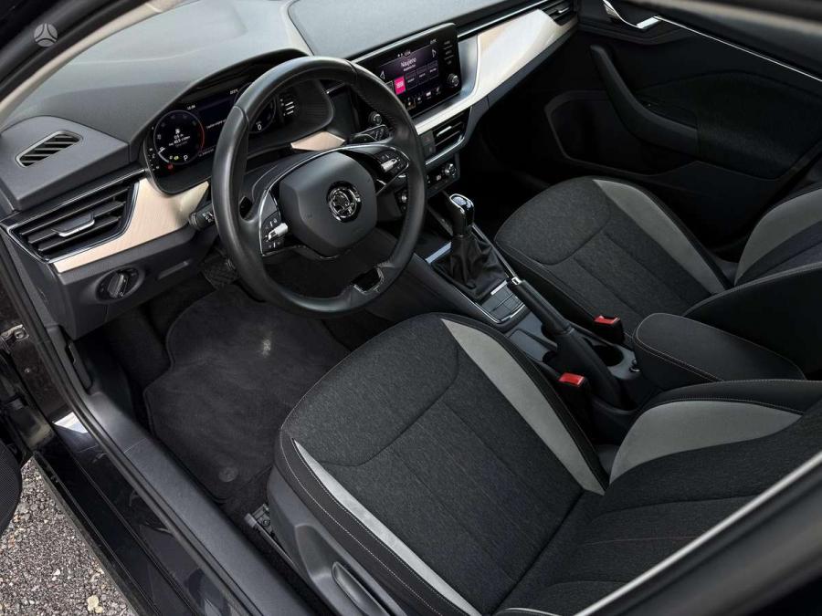 Black Skoda KAMIQ 2023 in Vilnius, with an engine capacity of 1.00 L and mileage of 82 thousand km for 17545 €, photo 9 on AUTOMOTO.COM.LV