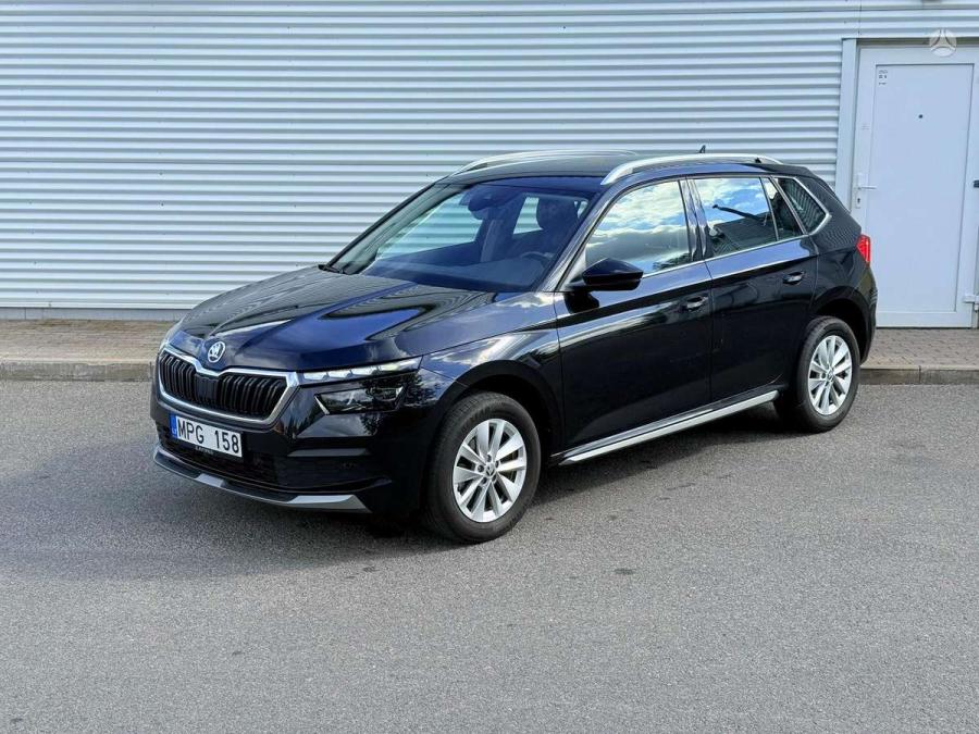 Black Skoda KAMIQ 2023 in Vilnius, with an engine capacity of 1.00 L and mileage of 106 thousand km for 16630 €, photo 1 on AUTOMOTO.COM.LV