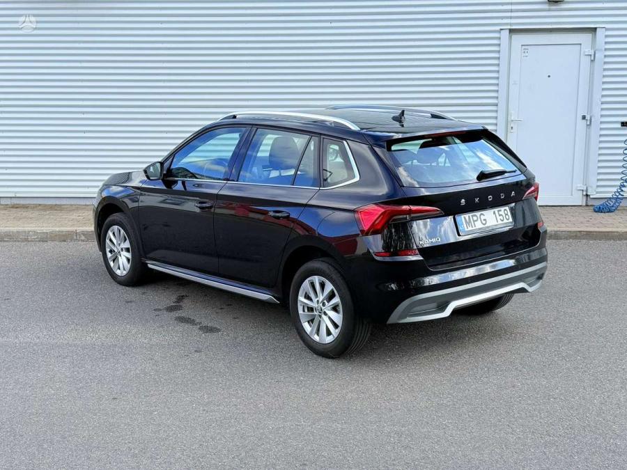 Black Skoda KAMIQ 2023 in Vilnius, with an engine capacity of 1.00 L and mileage of 106 thousand km for 16630 €, photo 4 on AUTOMOTO.COM.LV