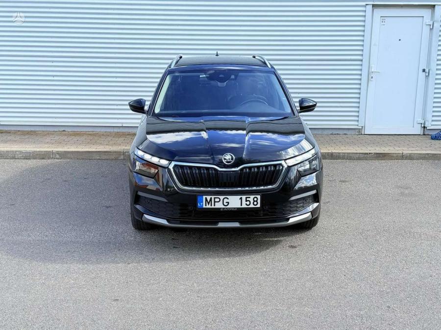 Black Skoda KAMIQ 2023 in Vilnius, with an engine capacity of 1.00 L and mileage of 106 thousand km for 16630 €, photo 6 on AUTOMOTO.COM.LV