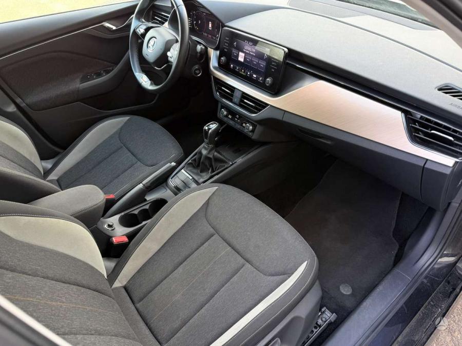 Black Skoda KAMIQ 2023 in Vilnius, with an engine capacity of 1.00 L and mileage of 106 thousand km for 16630 €, photo 8 on AUTOMOTO.COM.LV
