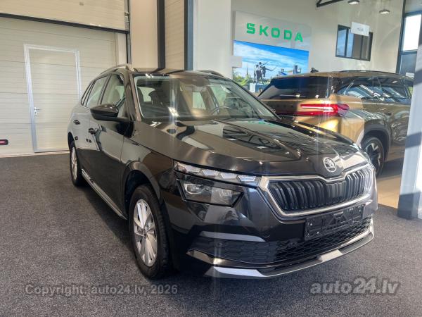 Skoda KAMIQ 2023 in Rakvere on AUTOMOTO.COM.LV Black Skoda KAMIQ 2023 in Rakvere, with an engine capacity of 1.00 L and mileage of 82 thousand km for 15800 €, photo 3 on AUTOMOTO.COM.LV