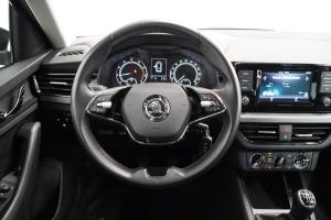 Melns Skoda KAMIQ 2023 Tallina, ar dzinēja tilpumu 1.00 L un nobraukumu 59 tūkst. km par 14500 €, foto 10 vietnē AUTOMOTO.COM.LV