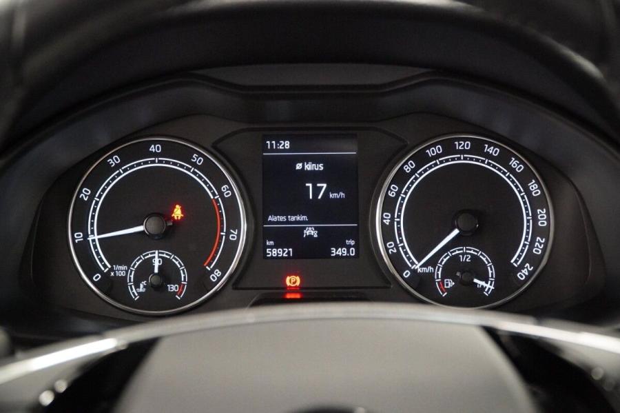 Melns Skoda KAMIQ 2023 Tallina, ar dzinēja tilpumu 1.00 L un nobraukumu 59 tūkst. km par 14500 €, foto 19 vietnē AUTOMOTO.COM.LV