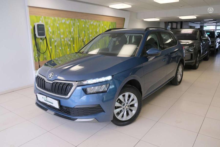 Blue Skoda KAMIQ 2020 in Vilnius, with an engine capacity of 1.50 L and mileage of 135 thousand km for 16500 €, photo 1 on AUTOMOTO.COM.LV