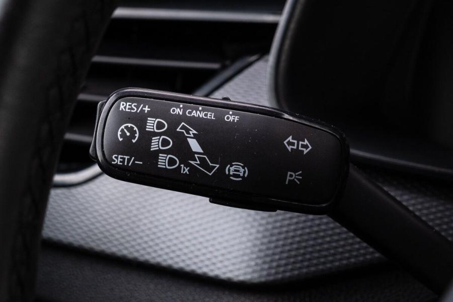Zils Skoda KAMIQ 2020 Jelgava, ar dzinēja tilpumu 1.50 L un nobraukumu 130 tūkst. km par 17500 €, foto 12 vietnē AUTOMOTO.COM.LV