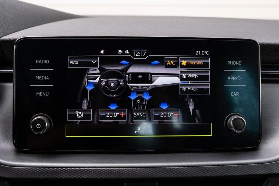 Zils Skoda KAMIQ 2020 Jelgava, ar dzinēja tilpumu 1.50 L un nobraukumu 130 tūkst. km par 17500 €, foto 15 vietnē AUTOMOTO.COM.LV