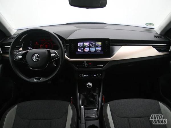 Zils Skoda KAMIQ 2021 Viļņa, ar dzinēja tilpumu 1.00 L un nobraukumu 107 tūkst. km par 14599 €, foto 2 vietnē AUTOMOTO.COM.LV