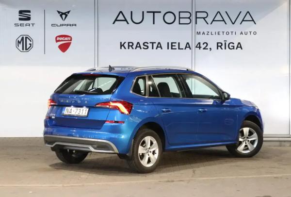 Blue Skoda KAMIQ 2021 in Riga, with an engine capacity of 1.00 L and mileage of 54 thousand km for 15990 €, photo 3 on AUTOMOTO.COM.LV