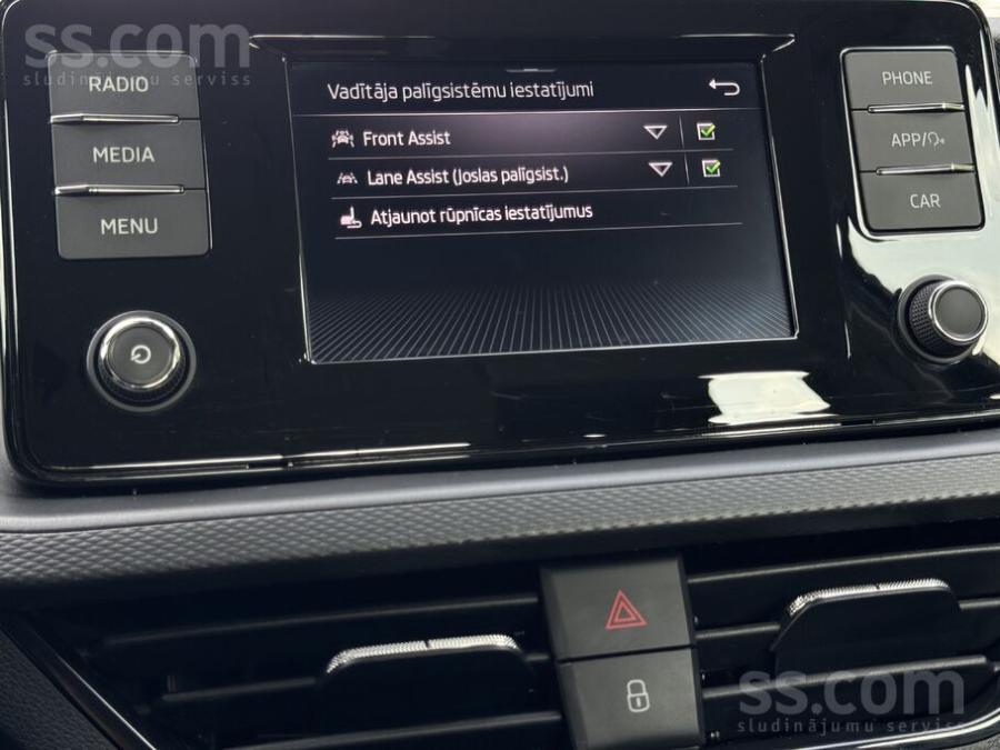 Zils Skoda KAMIQ 2022 Valmiera, ar dzinēja tilpumu 1.00 L un nobraukumu 33 tūkst. km par 17900 €, foto 14 vietnē AUTOMOTO.COM.LV