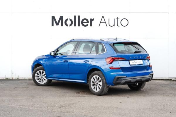 Blue Skoda KAMIQ 2024 in Riga, with an engine capacity of 1.00 L and mileage of 26 thousand km for 21950 €, photo 3 on AUTOMOTO.COM.LV