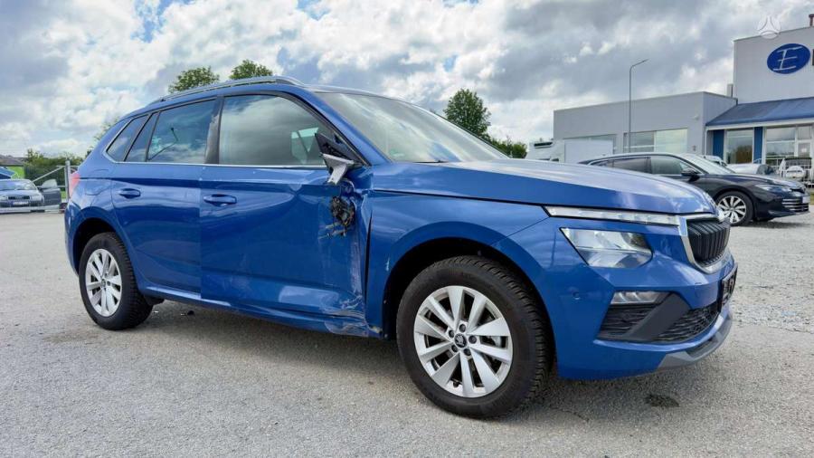 Blue Skoda KAMIQ 2025 in Siauliai, with an engine capacity of 1.50 L and mileage of 3 thousand km for 18950 €, photo 5 on AUTOMOTO.COM.LV
