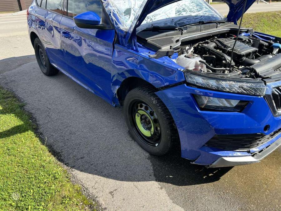 Zils Skoda KAMIQ 2019 Klaipėda, ar dzinēja tilpumu 1.00 L un nobraukumu 72 tūkst. km par 5500 €, foto 18 vietnē AUTOMOTO.COM.LV