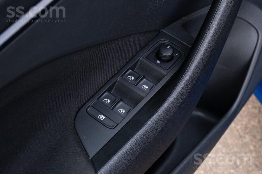 Zils Skoda KAMIQ 2020 Rīga, ar dzinēja tilpumu 1.50 L un nobraukumu 102 tūkst. km par 18950 €, foto 18 vietnē AUTOMOTO.COM.LV
