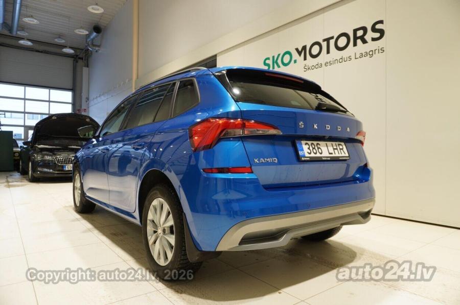 Zils Skoda KAMIQ 2021 Tallina, ar dzinēja tilpumu 1.00 L un nobraukumu 53 tūkst. km par 15500 €, foto 2 vietnē AUTOMOTO.COM.LV