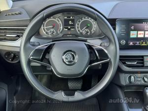 Zils Skoda KAMIQ 2021 Tallina, ar dzinēja tilpumu 1.00 L un nobraukumu 66 tūkst. km par 14995 €, foto 14 vietnē AUTOMOTO.COM.LV