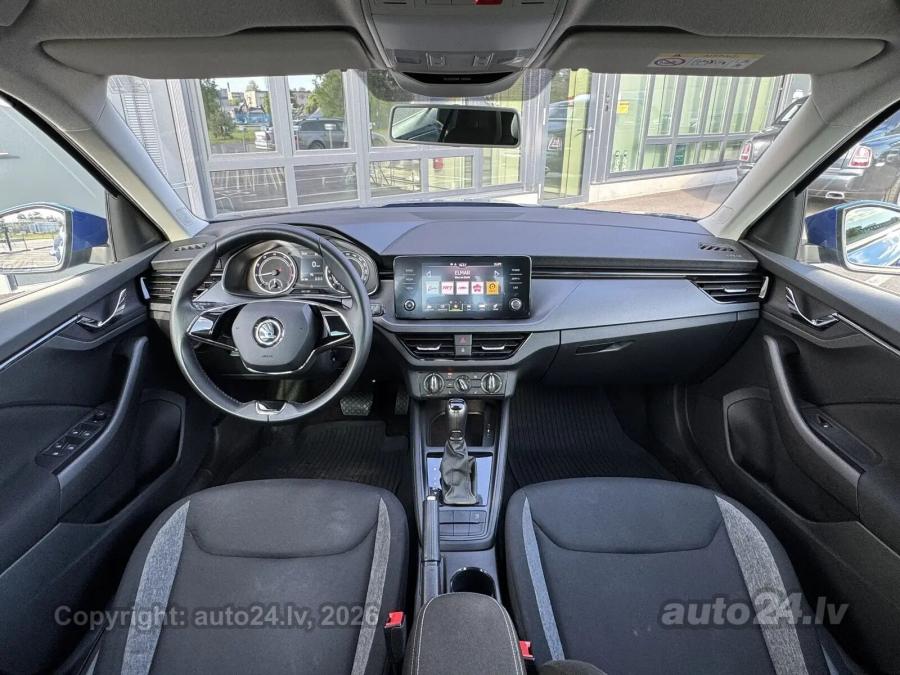 Zils Skoda KAMIQ 2021 Tallina, ar dzinēja tilpumu 1.00 L un nobraukumu 66 tūkst. km par 14995 €, foto 16 vietnē AUTOMOTO.COM.LV
