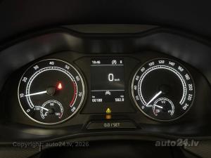 Zils Skoda KAMIQ 2021 Tallina, ar dzinēja tilpumu 1.00 L un nobraukumu 66 tūkst. km par 14995 €, foto 19 vietnē AUTOMOTO.COM.LV