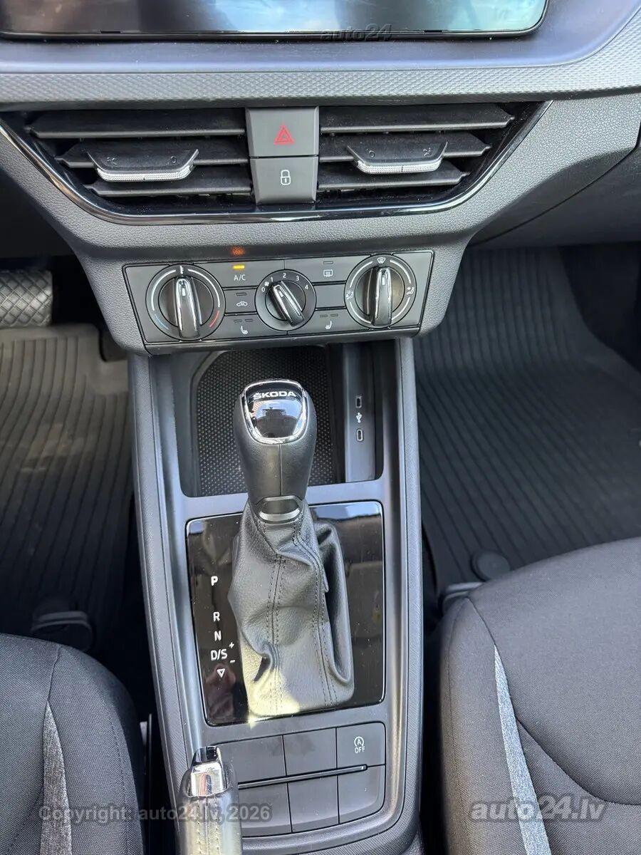 Zils Skoda KAMIQ 2021 Tallina, ar dzinēja tilpumu 1.00 L un nobraukumu 66 tūkst. km par 14995 €, foto 20 vietnē AUTOMOTO.COM.LV