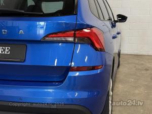 Zils Skoda KAMIQ 2021 Tallina, ar dzinēja tilpumu 1.00 L un nobraukumu 66 tūkst. km par 14995 €, foto 25 vietnē AUTOMOTO.COM.LV