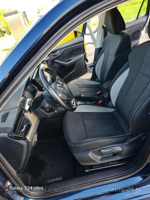 Zils Skoda KAMIQ 2021 Tallina, ar dzinēja tilpumu 1.00 L un nobraukumu 85 tūkst. km par 17000 €, foto 6 vietnē AUTOMOTO.COM.LV