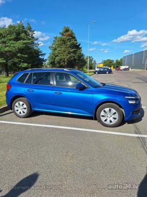 Zils Skoda KAMIQ 2021 Tallina, ar dzinēja tilpumu 1.00 L un nobraukumu 105 tūkst. km par 11000 €, foto  vietnē AUTOMOTO.COM.LV