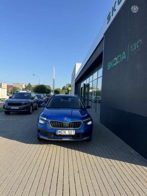 Blue Skoda KAMIQ 2022 in Klaipeda, with an engine capacity of 1.50 L and mileage of 41 thousand km for 17400 €, photo 3 on AUTOMOTO.COM.LV