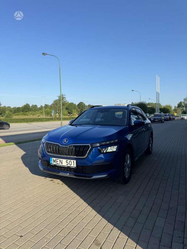 Blue Skoda KAMIQ 2022 in Klaipeda, with an engine capacity of 1.50 L and mileage of 41 thousand km for 17400 €, photo 3 on AUTOMOTO.COM.LV