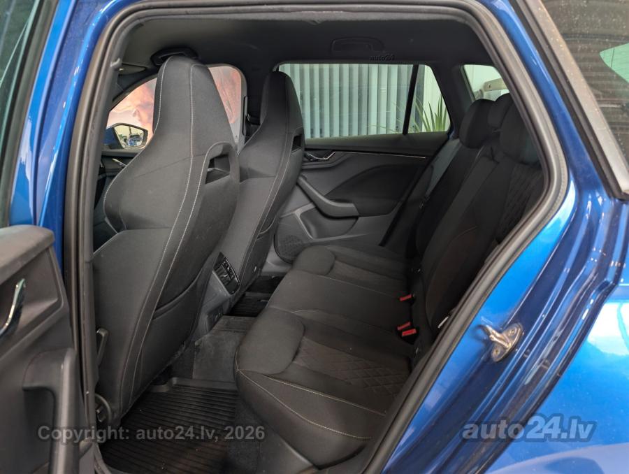Zils Skoda KAMIQ 2023 Paide, ar dzinēja tilpumu 1.00 L un nobraukumu 125 tūkst. km par 16399 €, foto 7 vietnē AUTOMOTO.COM.LV