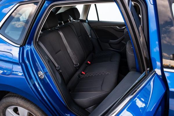 Blue Skoda KAMIQ 2023 in Riga, with an engine capacity of 1.00 L and mileage of 38 thousand km for 18500 €, photo 7 on AUTOMOTO.COM.LV