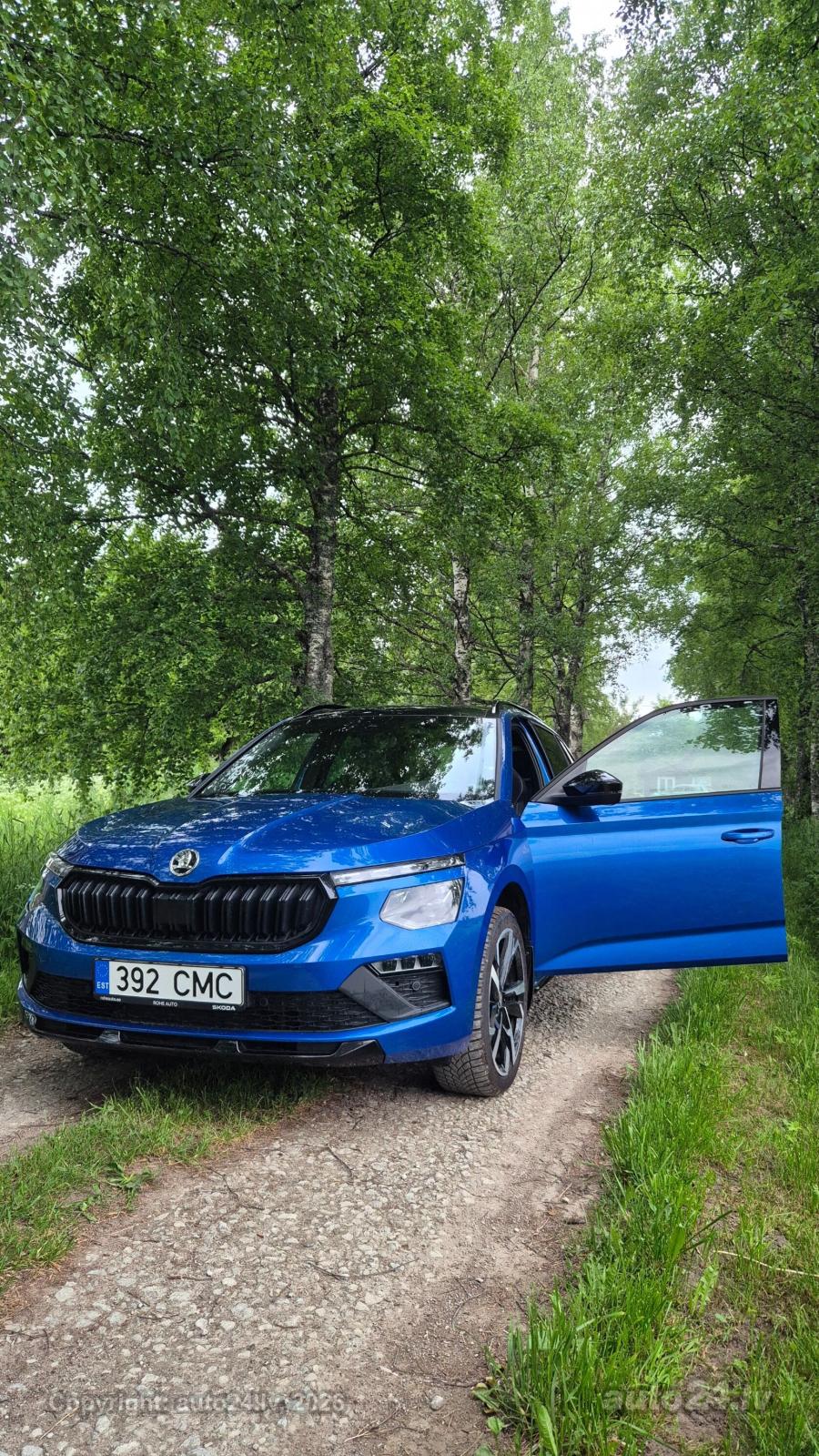 Zils Skoda KAMIQ 2024 Tallina, ar dzinēja tilpumu 1.00 L un nobraukumu 17 tūkst. km par 24200 €, foto 5 vietnē AUTOMOTO.COM.LV